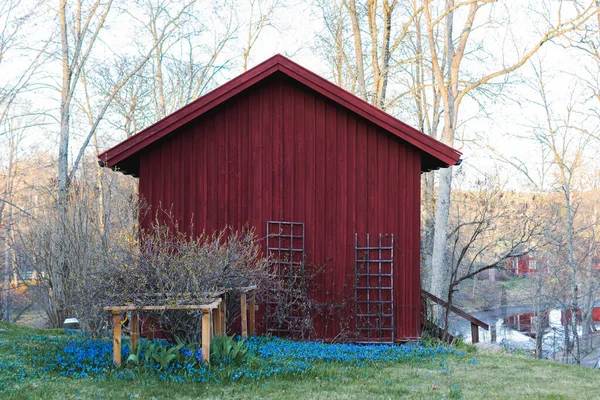 Origami barn Stock Photos, Royalty Free Origami barn Images | Depositphotos