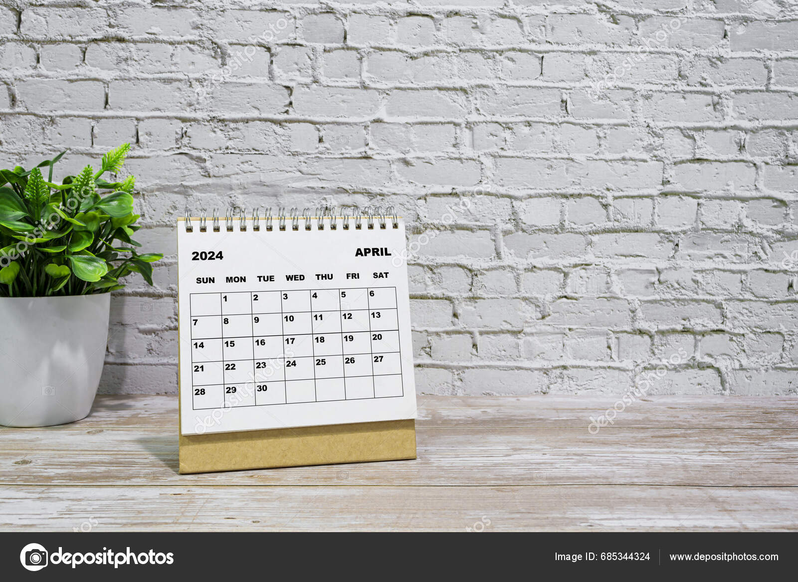 Calendar Alb Aprilie 2024 Birou Lemn Plante Din Ghiveci Conceptul ...