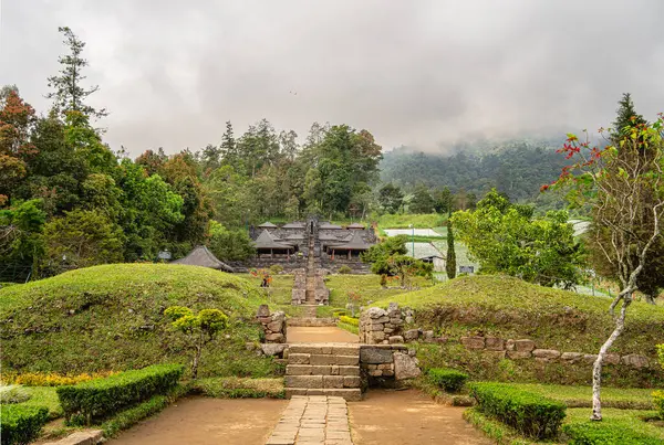 Dieng temple Stock Photos, Royalty Free Dieng temple Images | Depositphotos