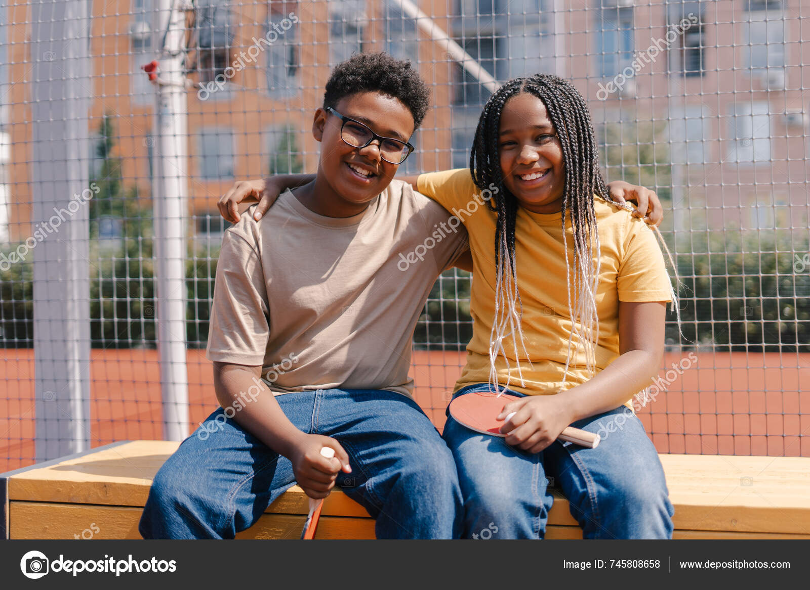Two Young Friends Sitting Bench Arms Each Other Ping Pong — Stock Photo ...