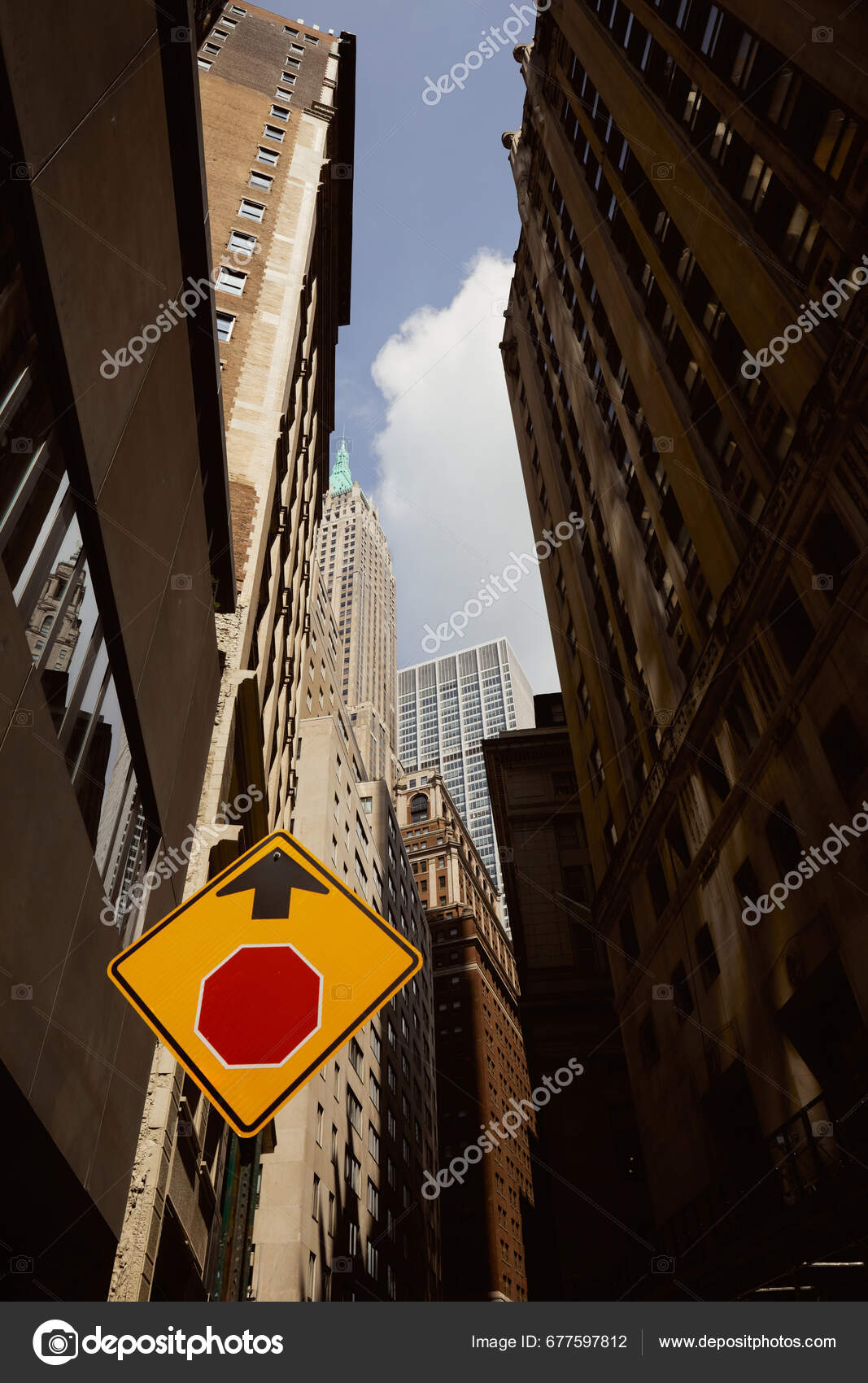 Low Angle View Traffic Sign Tall Buildings Skyscrapers New York — Stock ...