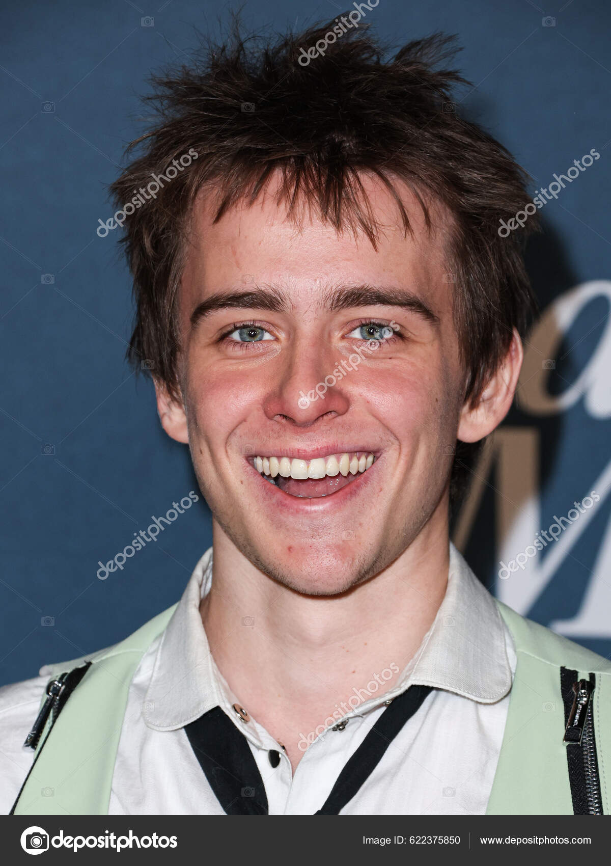 American Actor Sam Mccarthy Arrives Los Angeles Premiere Netflix's ...