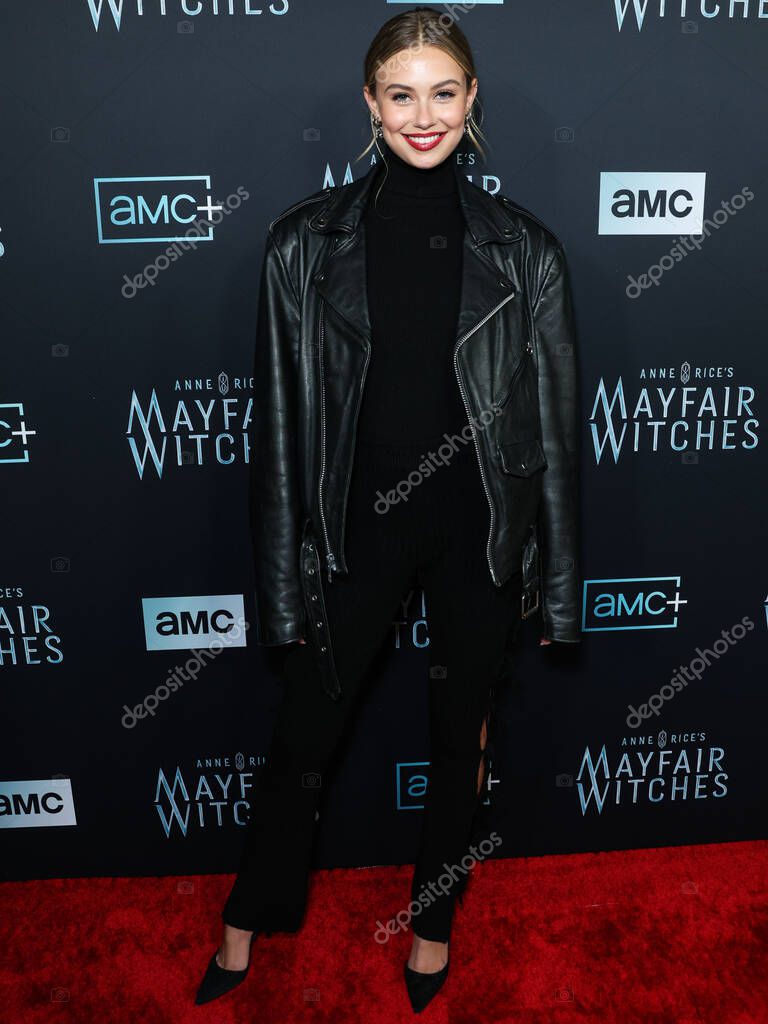 Elizabeth Jamrozy llega al estreno en Los Ángeles de 'Anne Rice' s ...