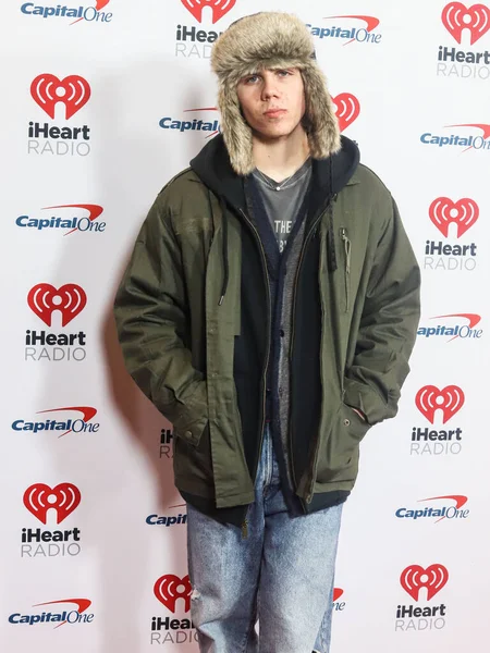 Australian Rapper Singer Songwriter Kid Laroi Arrives 2022 Iheartradio ...