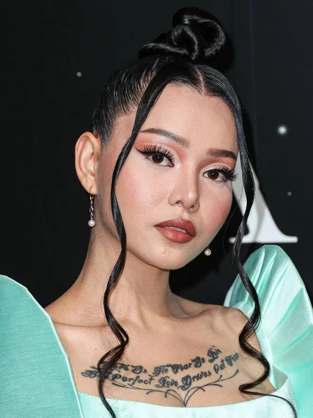 Filipino American Singer Bella Poarch Arrives 20Th Annual Unforgettable ...