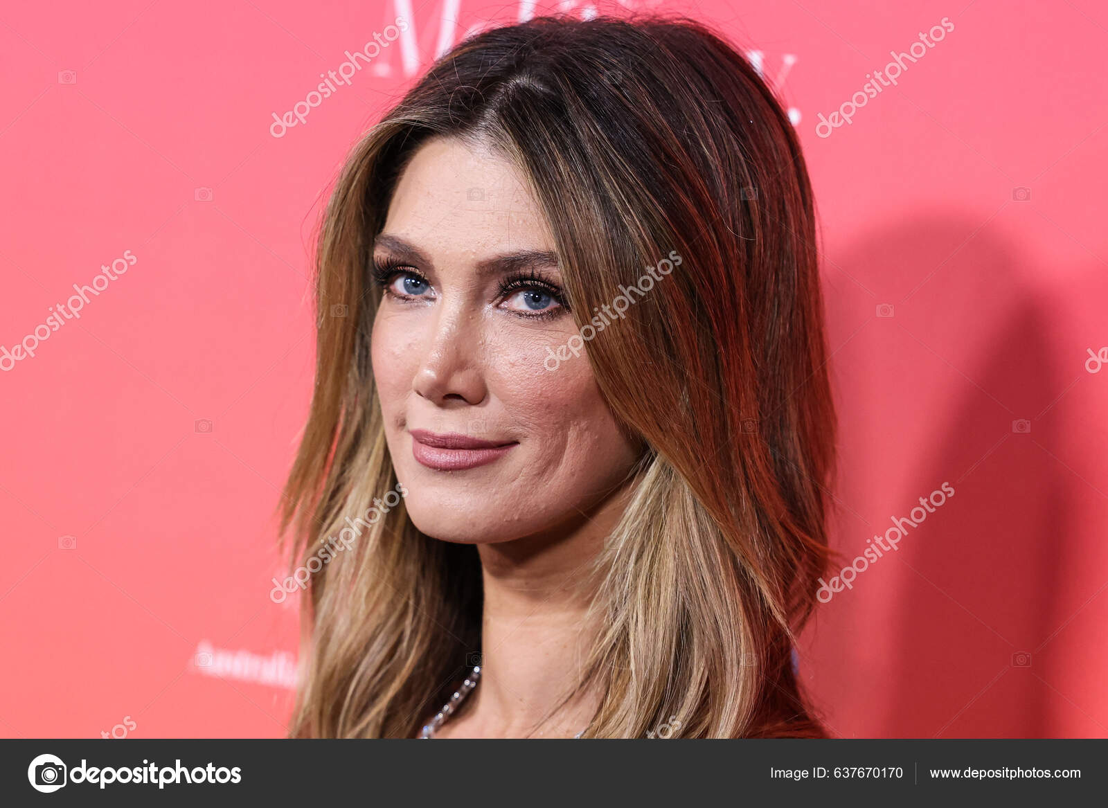 Australian Singer Songwriter Delta Goodrem Arrives Gday Usa Arts Gala ...