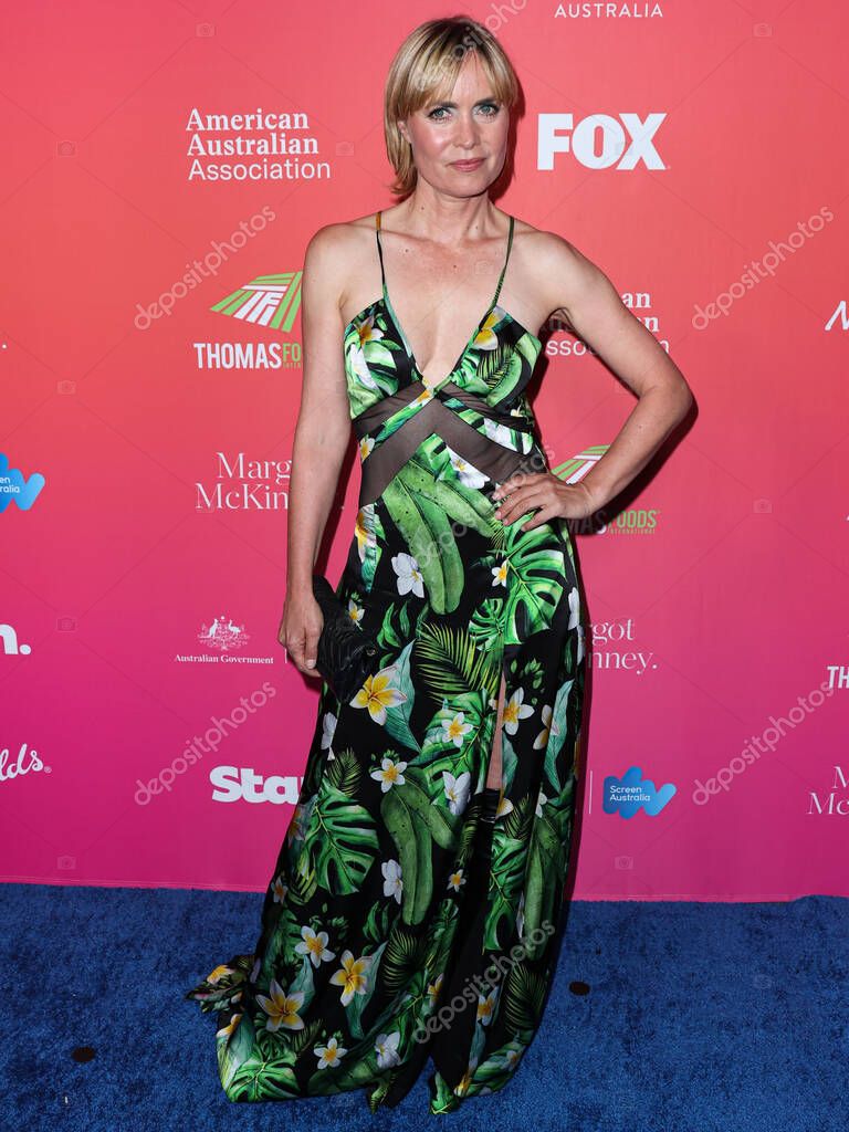 Australian actress Radha Mitchell arrives at the G'Day USA Arts Gala ...