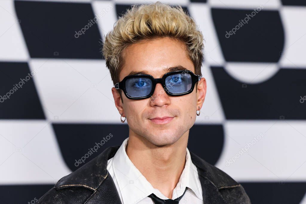 Daniel Seavey arrives at the Warner Music Group Pre-Grammy Party 2023 ...