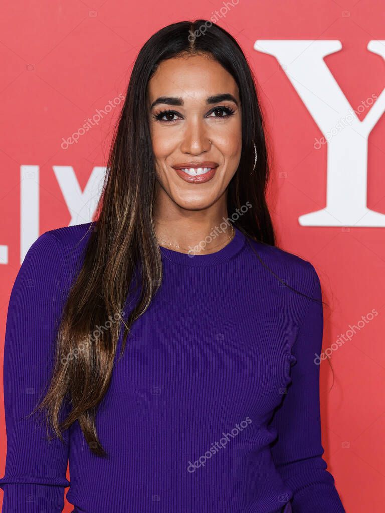 Simone Boyce arrives at the World Premiere Of Netflix's 'Your Place Or ...
