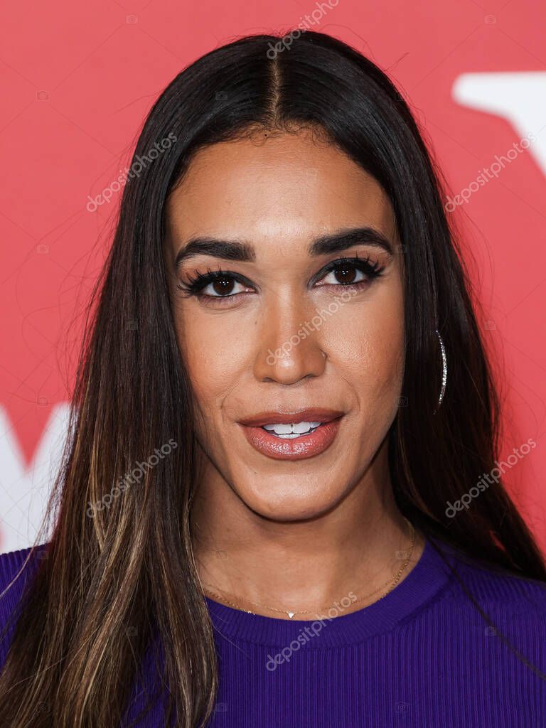 Simone Boyce arrives at the World Premiere Of Netflix's 'Your Place Or ...