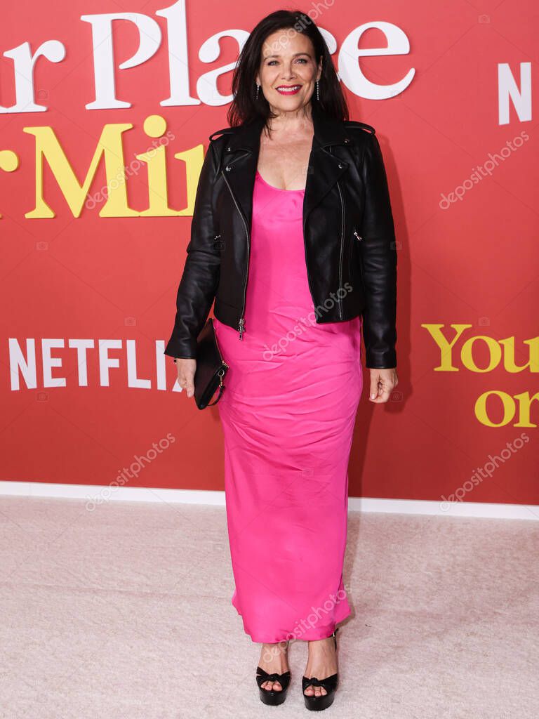 Meredith Salenger arrives at the Los Angeles Of Netflix's 'Your Place ...