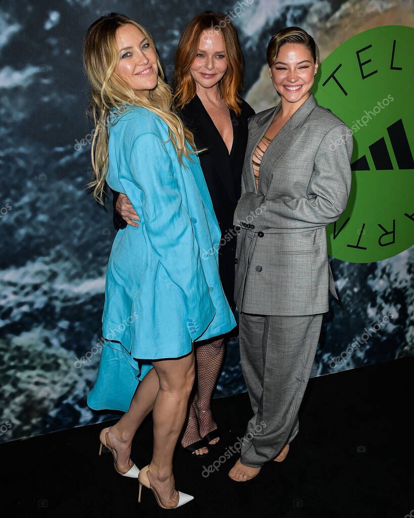 Kate Hudson, Stella McCartney and Madelyn Cline arrive at the Stella ...