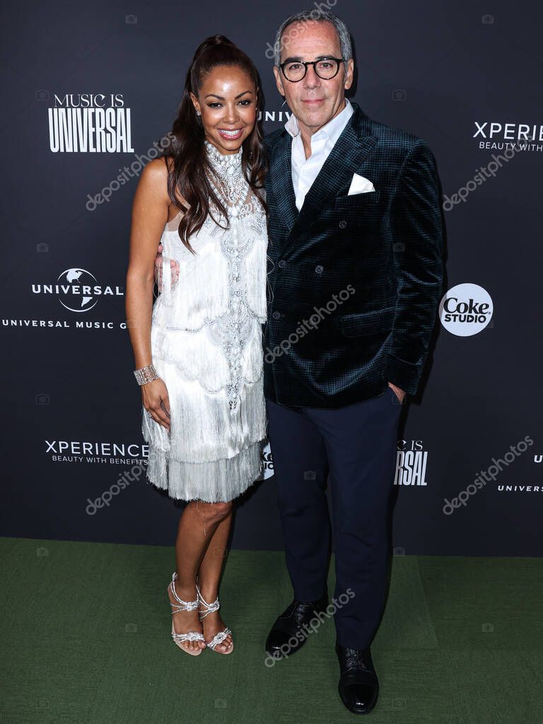Angelina Lipman y Monte Lipman llegan al Universal Music Group 2023 65th GRAMMY Awards After ...