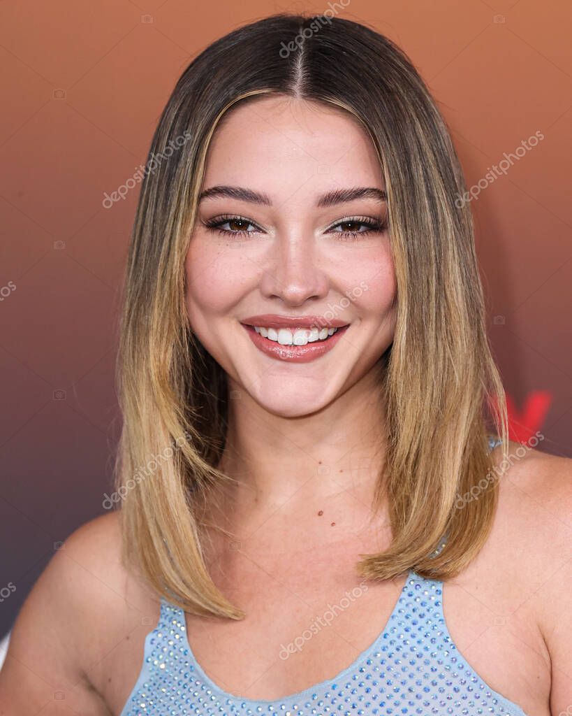 American actress and model Madelyn Cline arrives at the Los Angeles ...