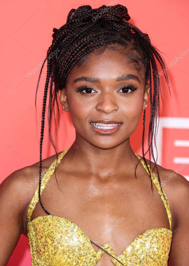 Dominique Thorne llega a los 54º Premios Anuales de Imagen NAACP ...