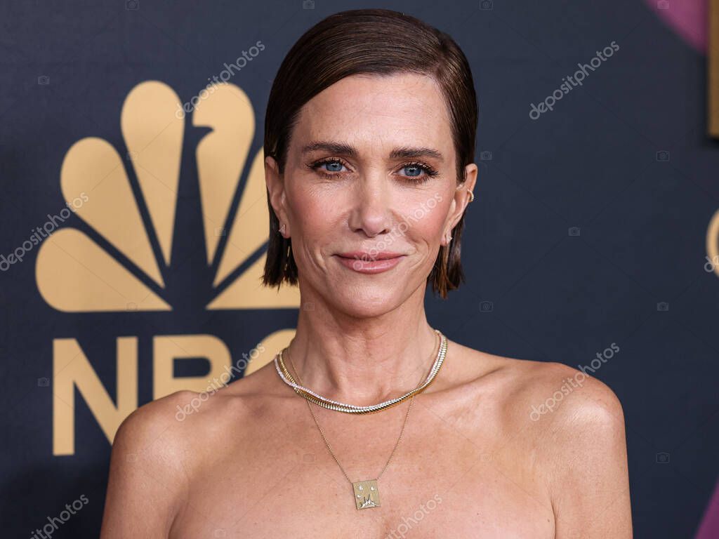 Kristen Wiig arrives at NBC's 'Carol Burnett: 90 Years Of Laughter ...