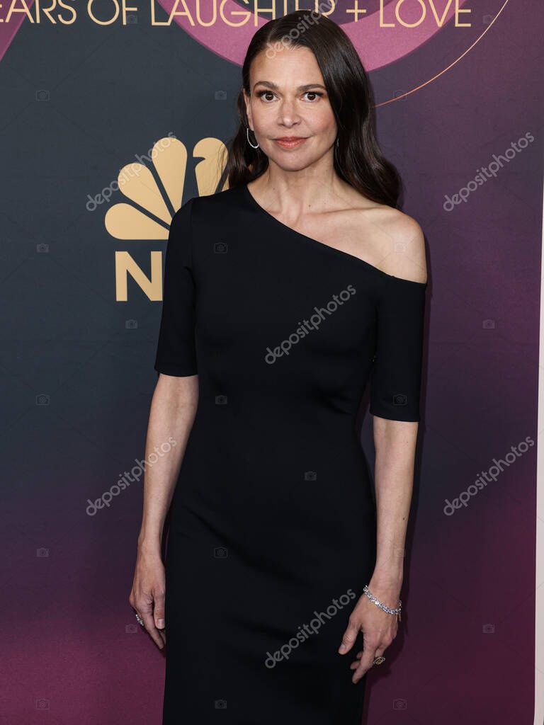 Sutton Foster wearing a Rosetta Getty dress, arrives at NBC's 'Carol ...