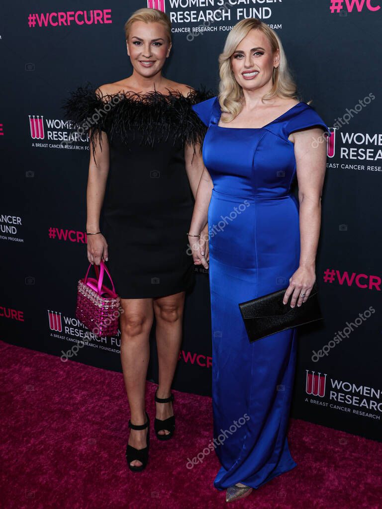 Ramona Agruma y su novia / La actriz australiana Rebel Wilson llegan a ...