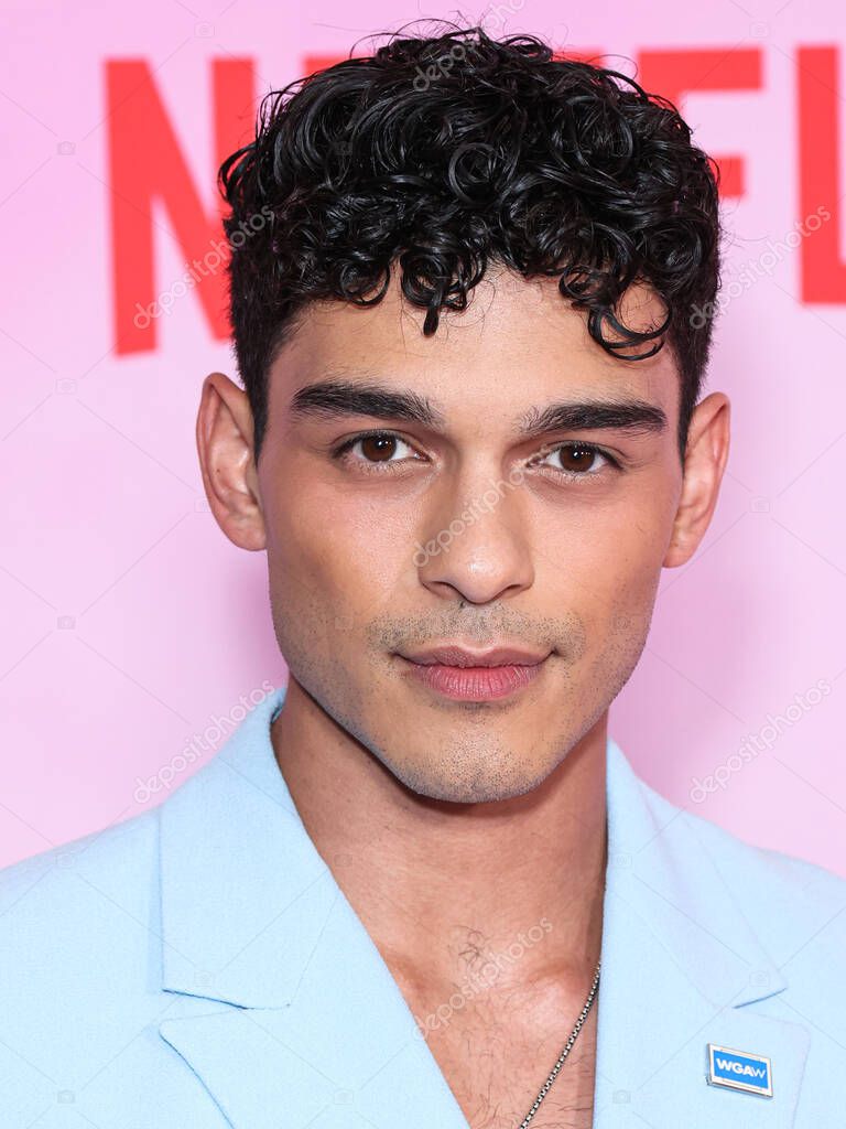 El actor estadounidense Anthony Keyvan llega al Premiere Event Of ...