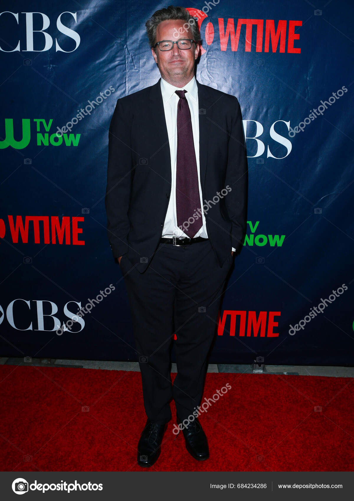 Matthew Perry Mrtvý V54 Matthew Perry Zemřel Bylo Mu54 Herec - Stock ...