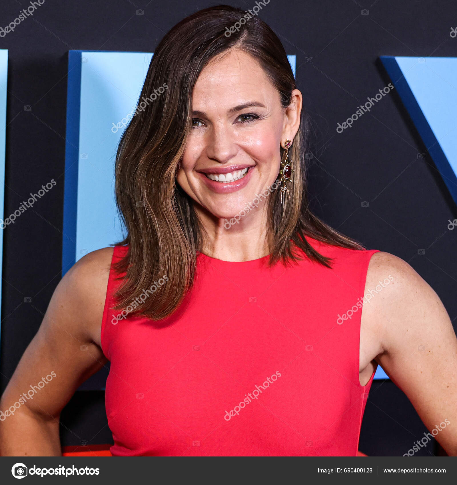 American Actress Jennifer Garner Arrives Los Angeles Premiere Netflix's ...