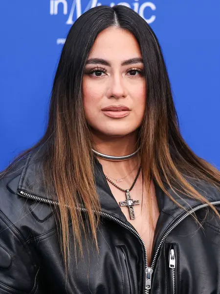 Ally Brooke vistiendo a Khy llega al Billboard Women In Music 2024 ...