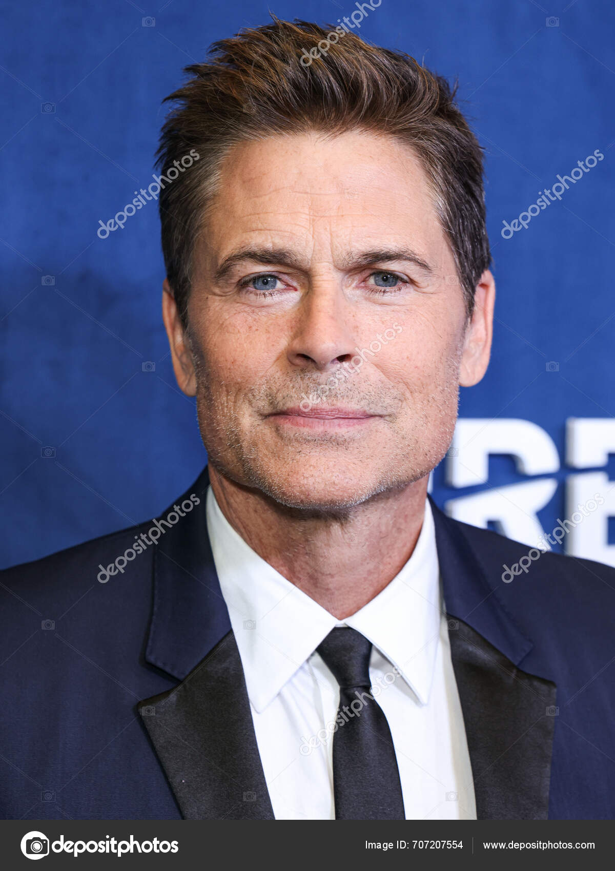 Rob Lowe Arrives Directv Streaming Stars Oscar Viewing Party 2024 ...