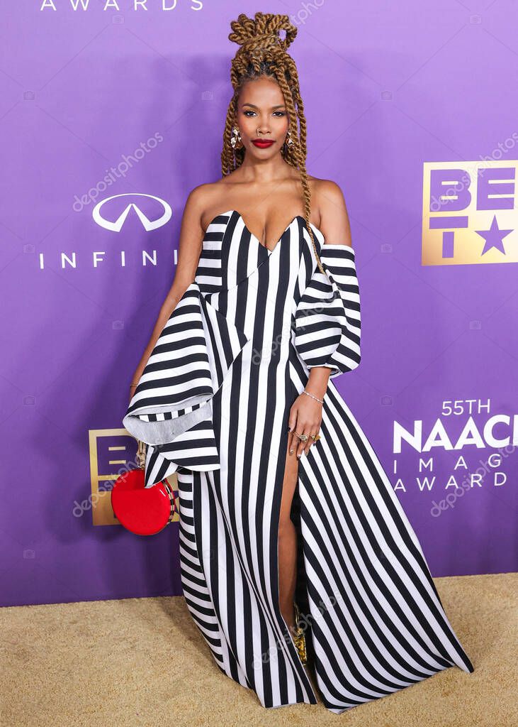 Melissa Butler llega a la 55ª edición de los Premios NAACP Image Awards ...