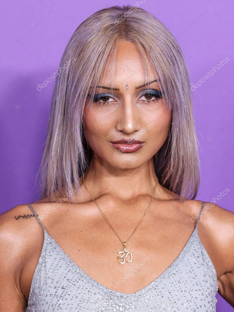 Rhea Raj llega a la 55ª edición de los Premios NAACP Image Awards ...