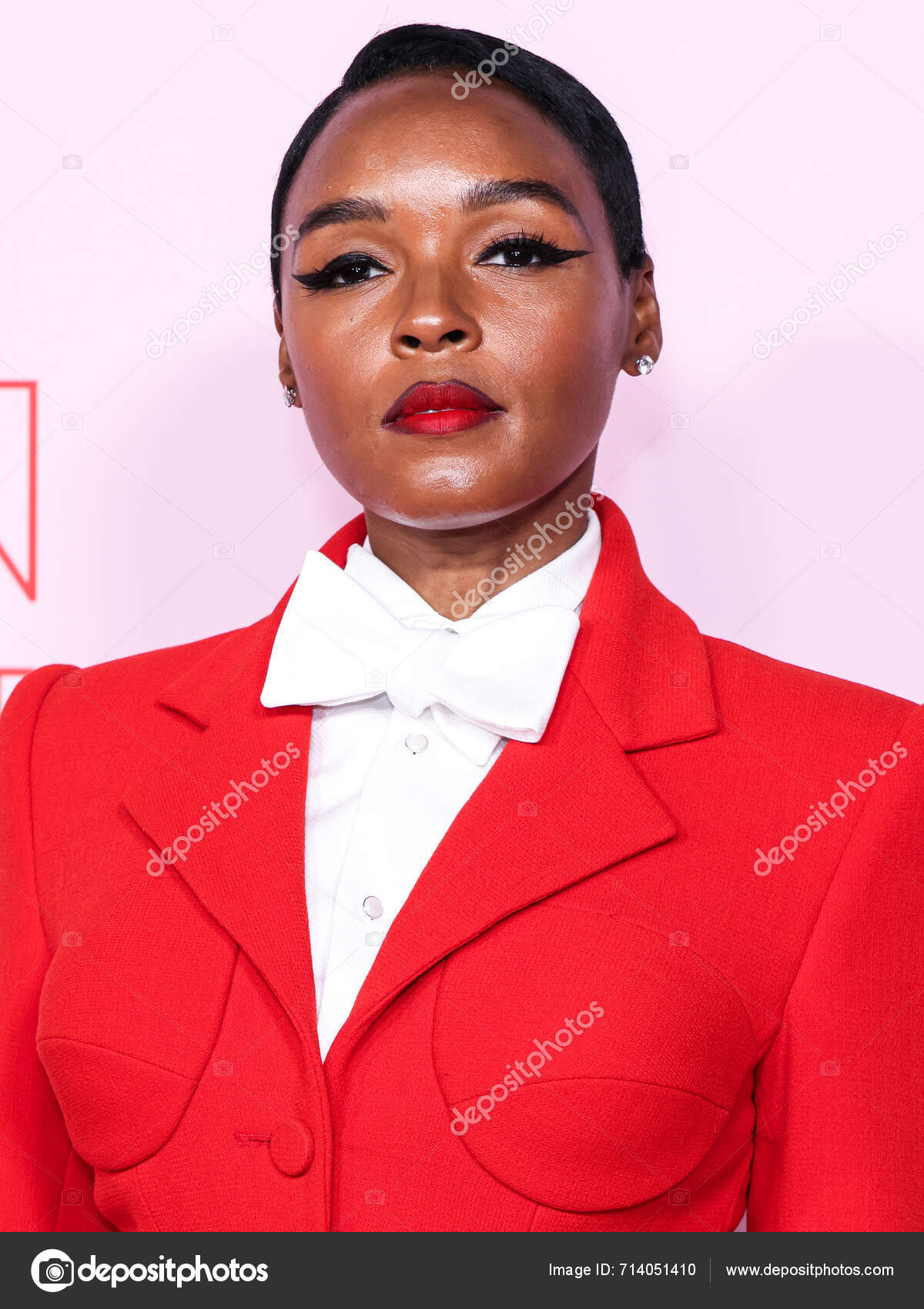 Janelle Monae Janelle Mone Vistiendo Traje Sergio Hudson Joyas Reza ...