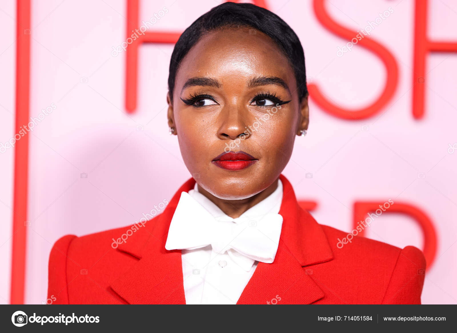Janelle Monae Janelle Mone Vistiendo Traje Sergio Hudson Joyas Reza ...