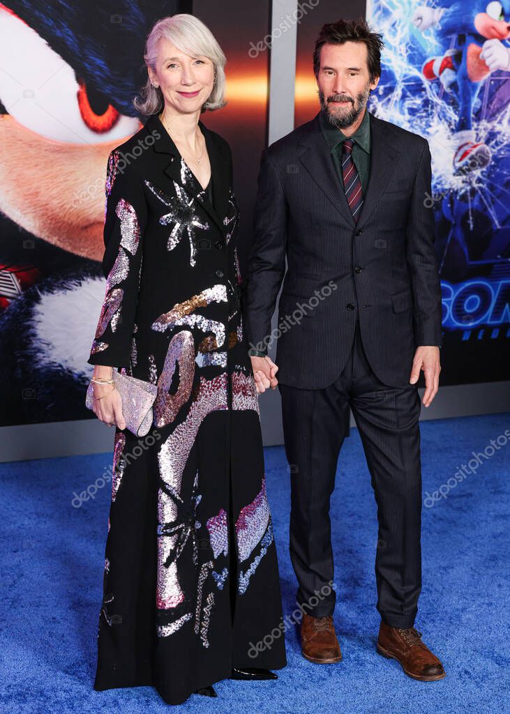 Alexandra Grant y su novio Keanu Reeves llegan al estreno en Los ...