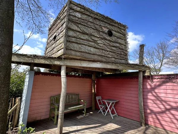 Tree house hut Stock Photos, Royalty Free Tree house hut Images ...