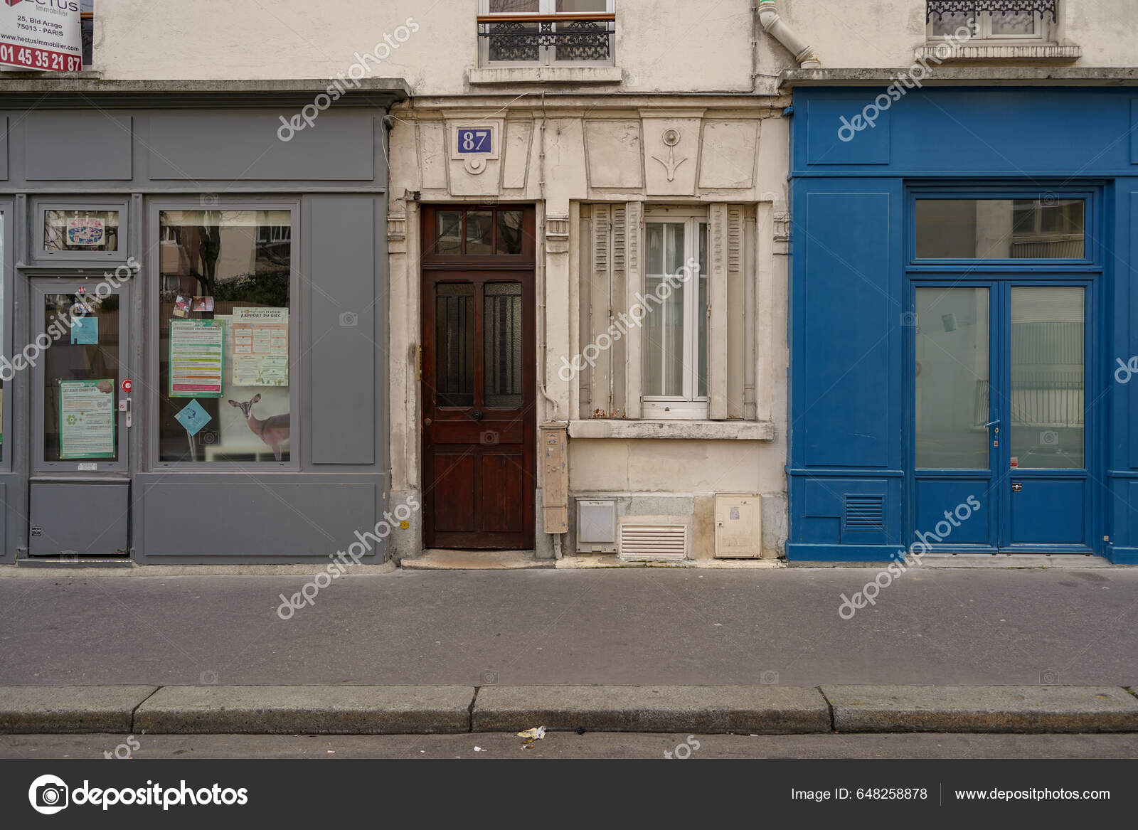 2023 Typical Parisian Storefront French Boutique Facade Modle Commerce ...
