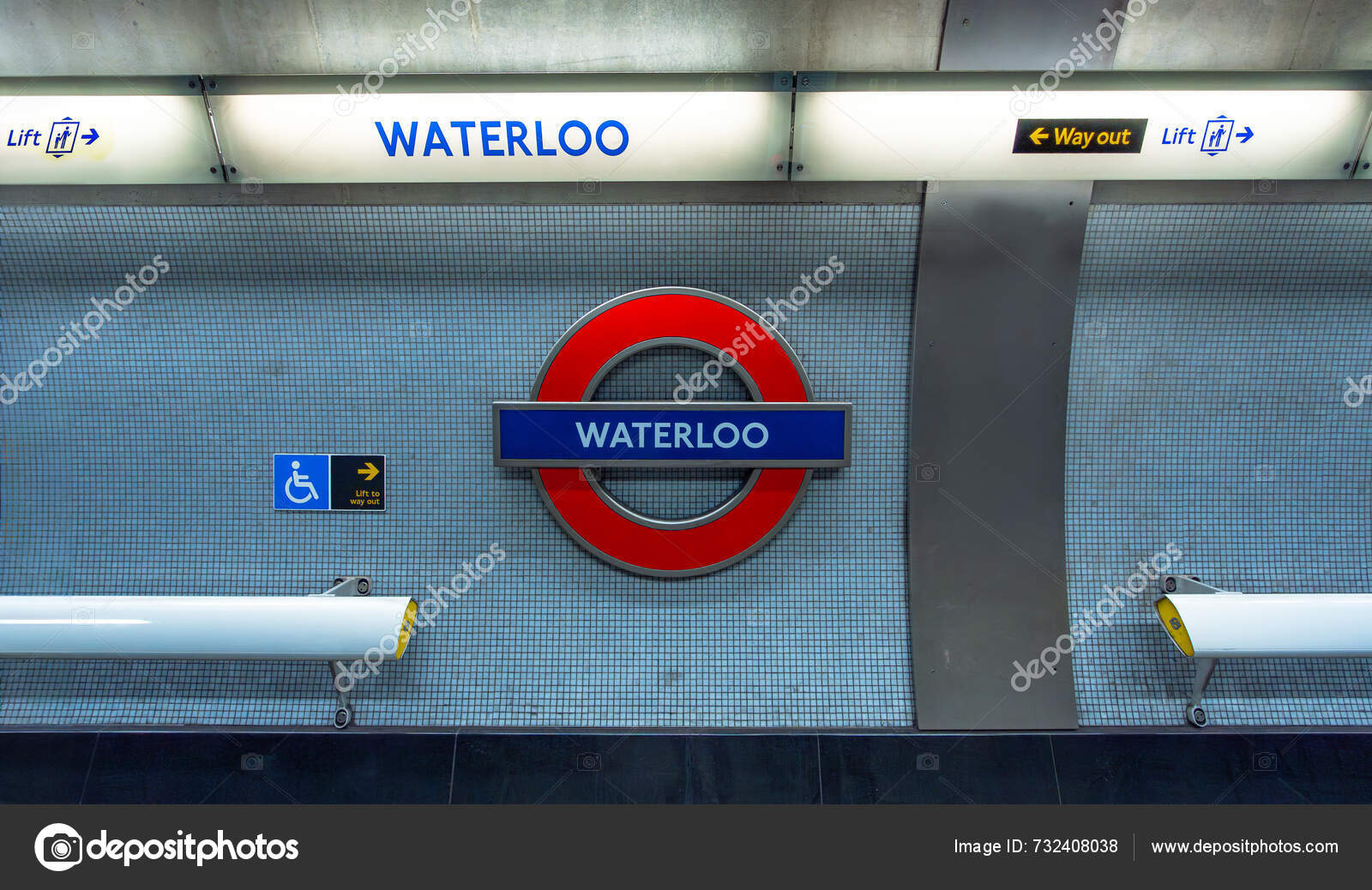 London Underground Sign Waterloo Station Backlit Signs Indicating ...