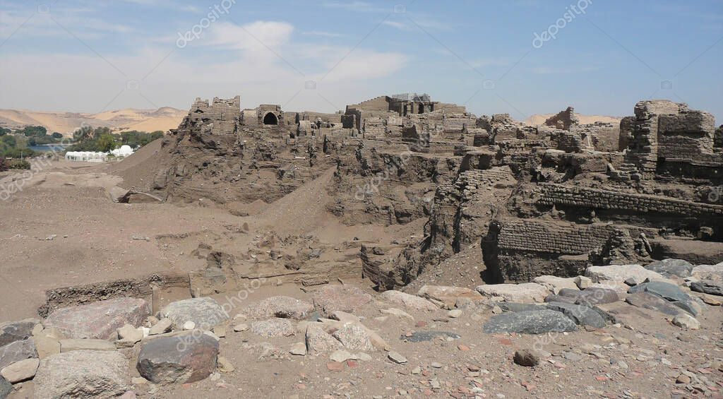 La isla era conocida en los textos antiguos egipcios como Abu que ...