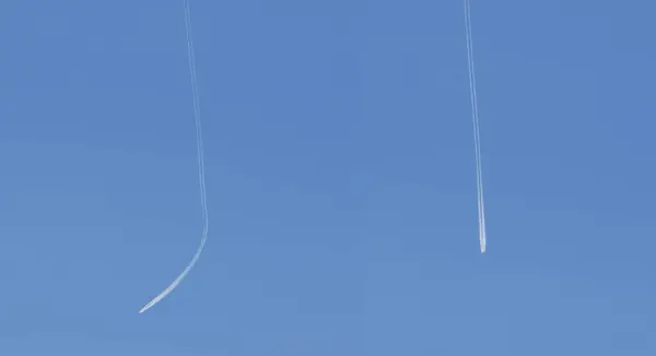 Fotos de Congested airspace, Imagens de Congested airspace sem ...