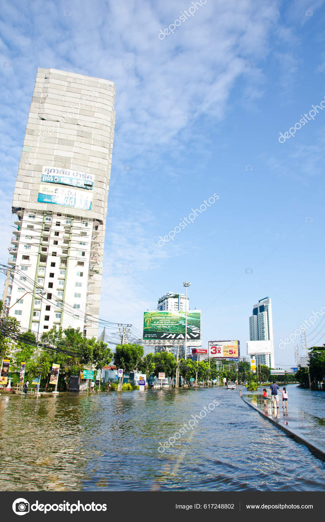 Flood Bangkok Thailand — Stock Editorial Photo © YAY_Images #617248802