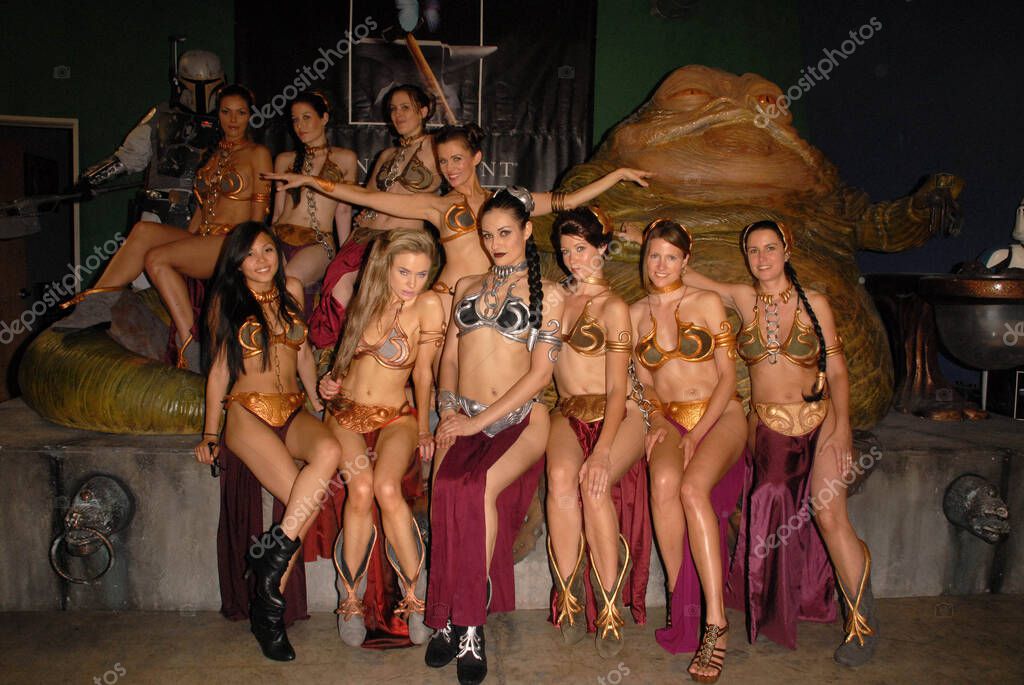 Eliot Sirota, Adrianne Curry, Shae Strandefer, Victoria, Anna Kay Akana, Paula Labaredas, Alicia ...