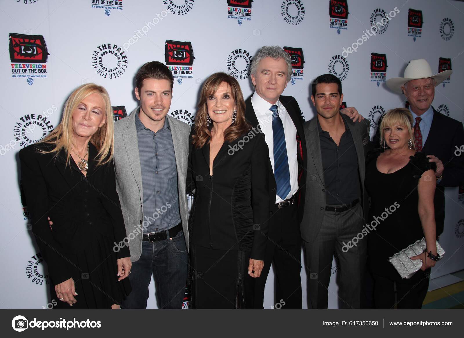 Joan Van Ark Josh Henderson Linda Gray Patrick Duffy Jesse — Stock ...