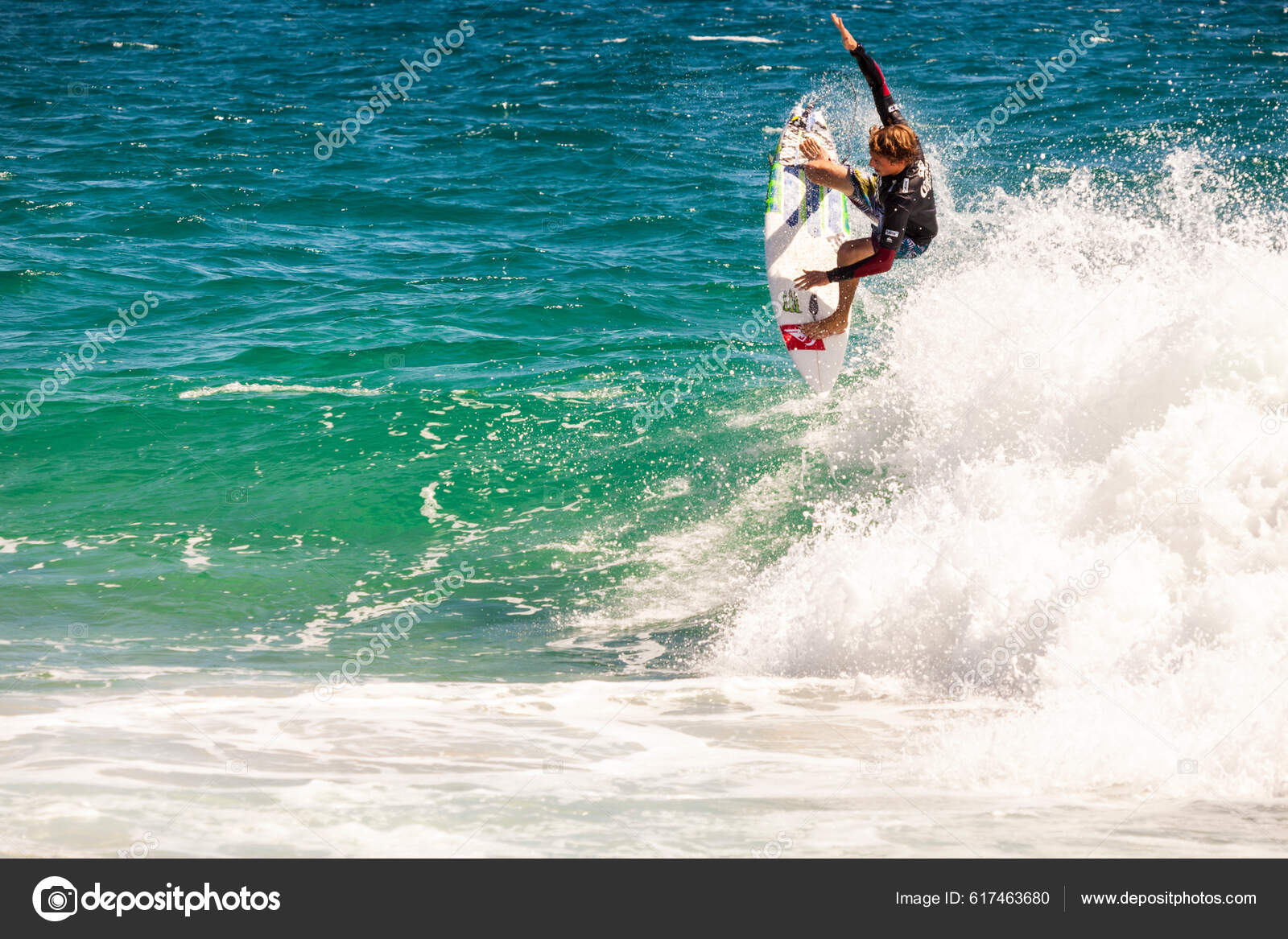Surfer Races Quiksilver Roxy Pro World Title Event 2012 — Stock ...
