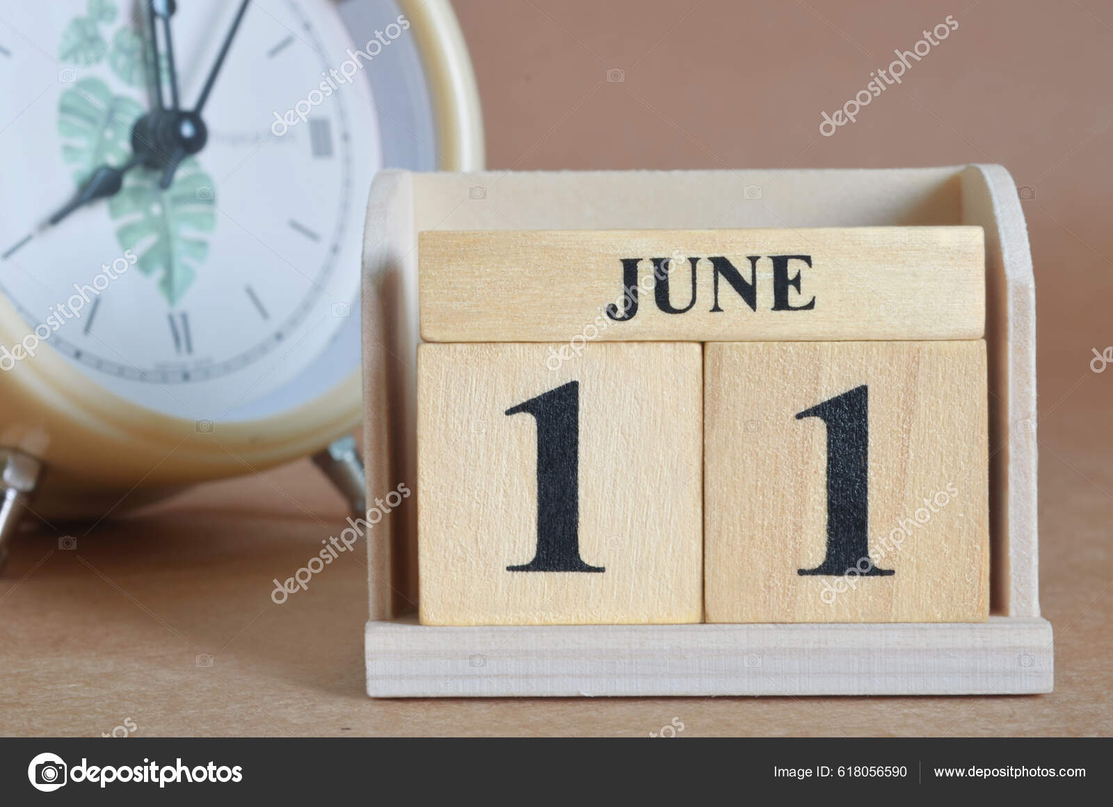 Wooden Calendar Clock Date June — Stock Photo © YAY_Images #618056590