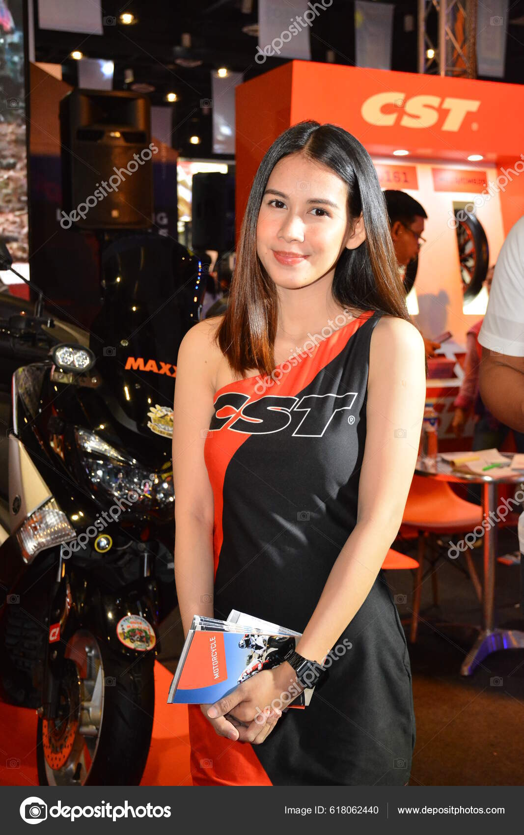 Cst Female Model Racing Motor Bike Show Pasay Philippines – Stock ...