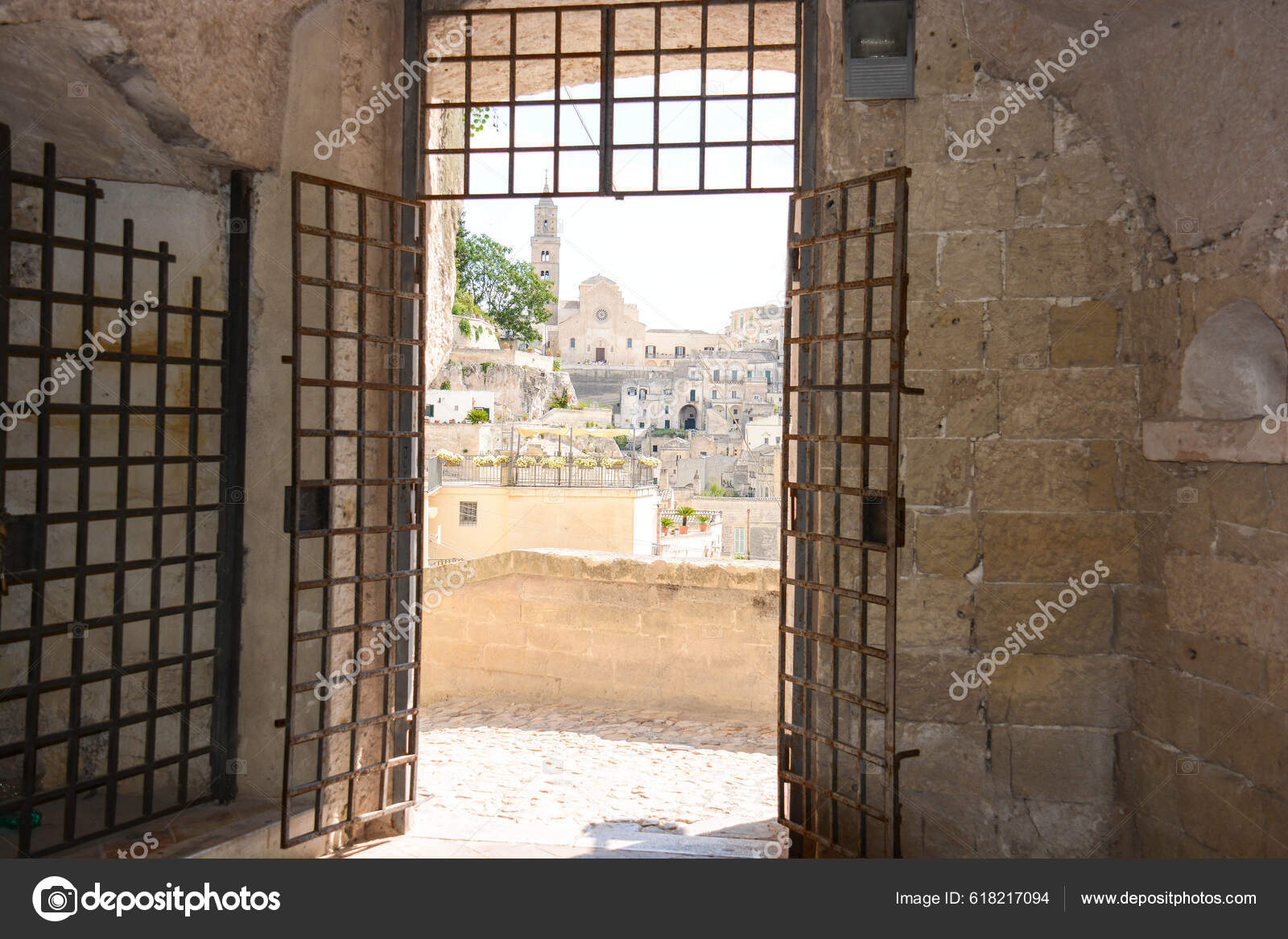 Sassi Matera Two Districts Sasso Caveoso Sasso Barisano Italian City ...