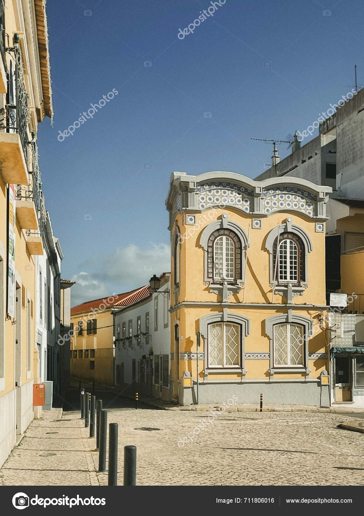Los Encantos Contrastantes Faro Portimo Despliegan Estas Fotos ...