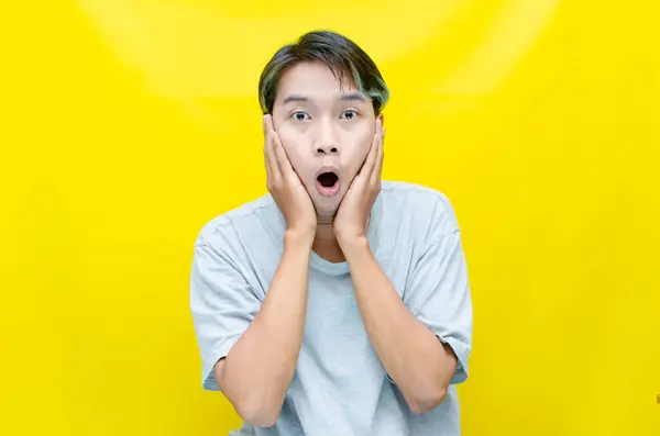 Shocked young man Stock Photos, Royalty Free Shocked young man Images ...