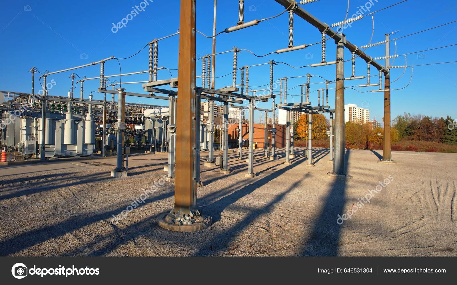 High Voltage Power Grid Station Pylons High Voltage Transferring ...