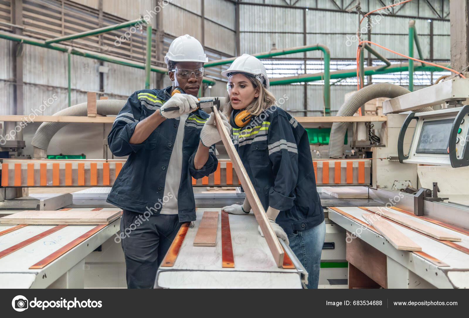 Wood Turners Measure Calculate Right Size Workpiece Dimension Using ...