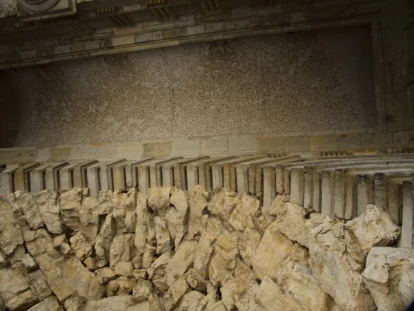 Arc-et-Senans, Francia 2022: Visita a las magníficas Salinas Reales ...