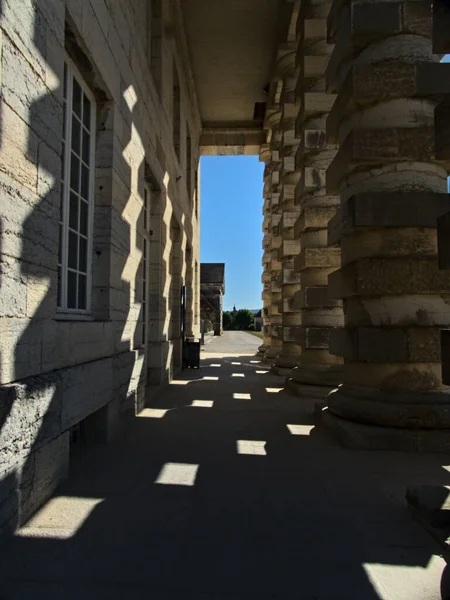 Arc-et-Senans, Francia 2022: Visita a las magníficas Salinas Reales ...